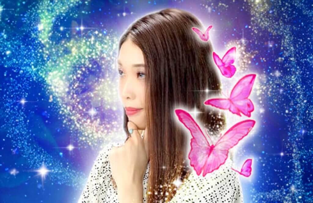 ピュアリのダリアココ先生は当たる？体験してみた【口コミ・鑑定評価】 - zired